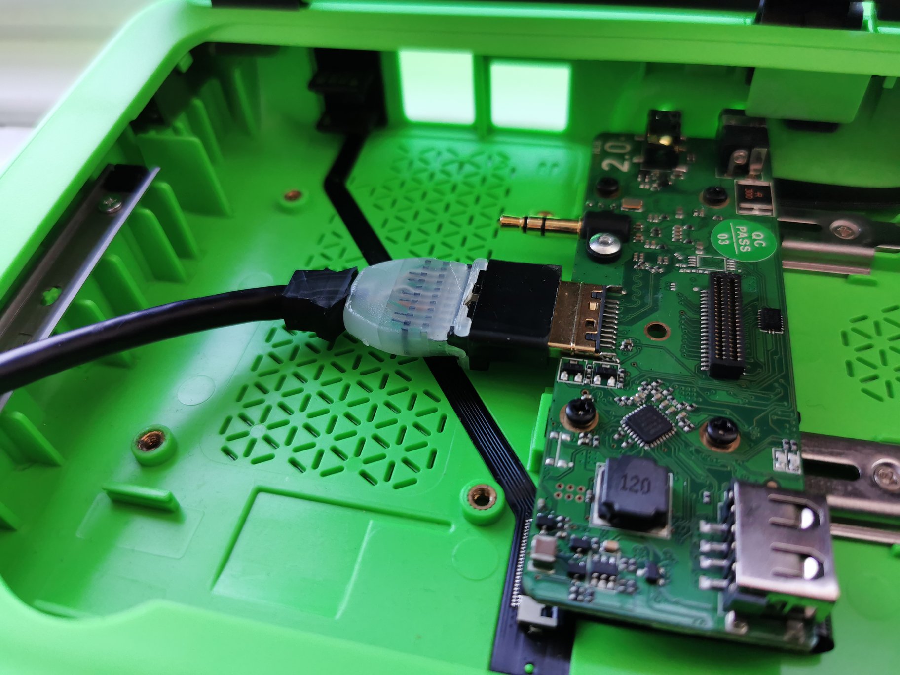 How to connect a Raspberry Pi 4 to your pi‑top [3]